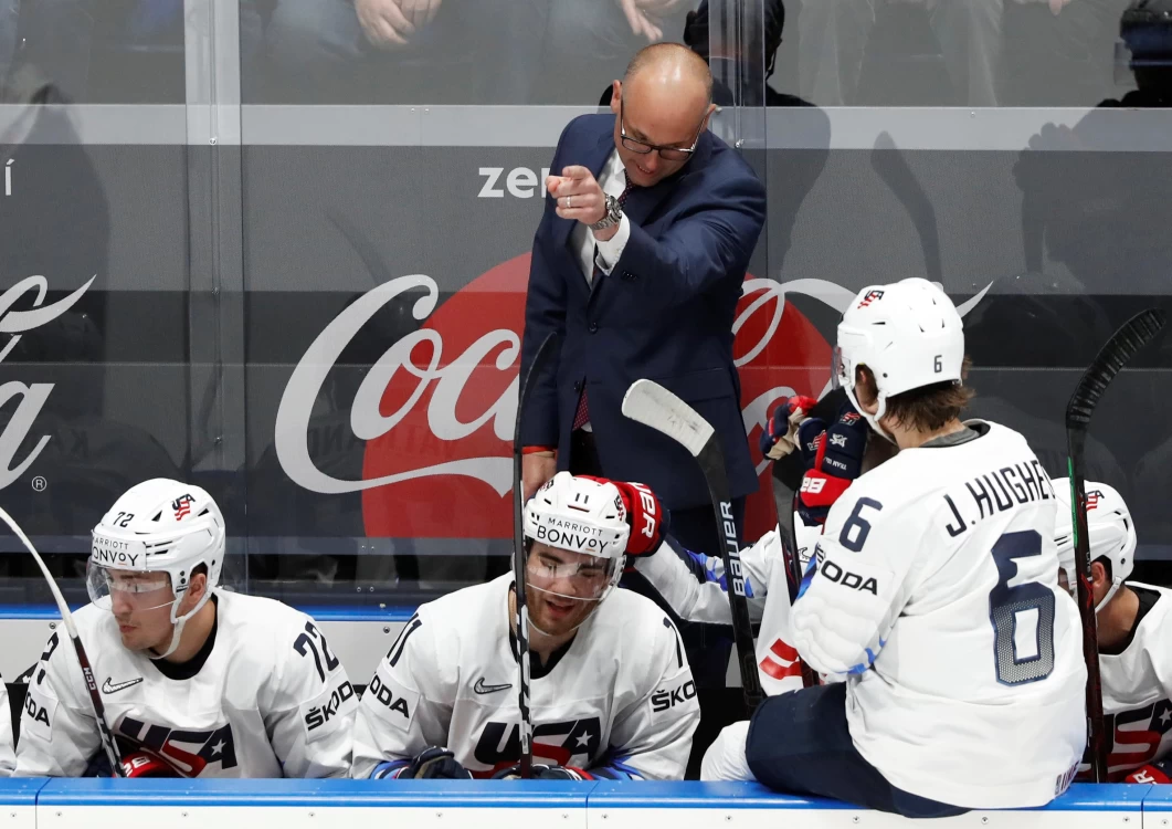 Jeff Blashill's new job is a balancing act with the Chicago Blackhawks